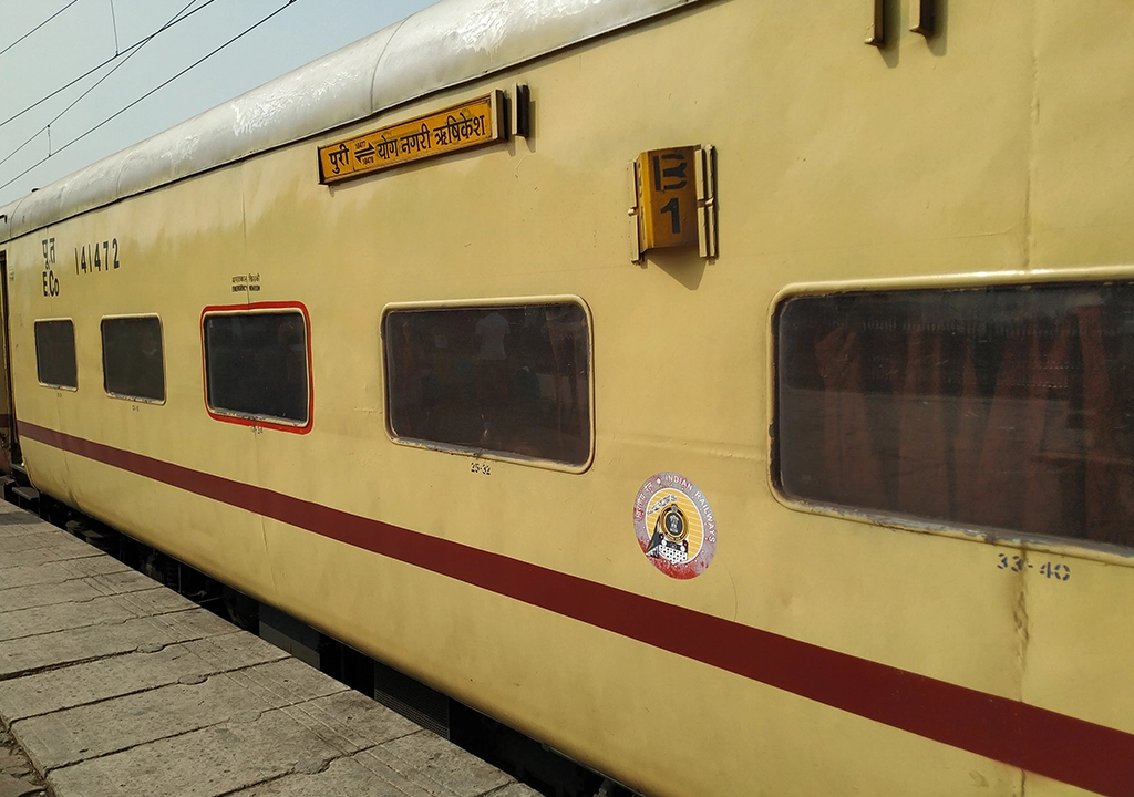 Enjoying delicious meals on train: How to Order Food on Kalinga Utkal ...