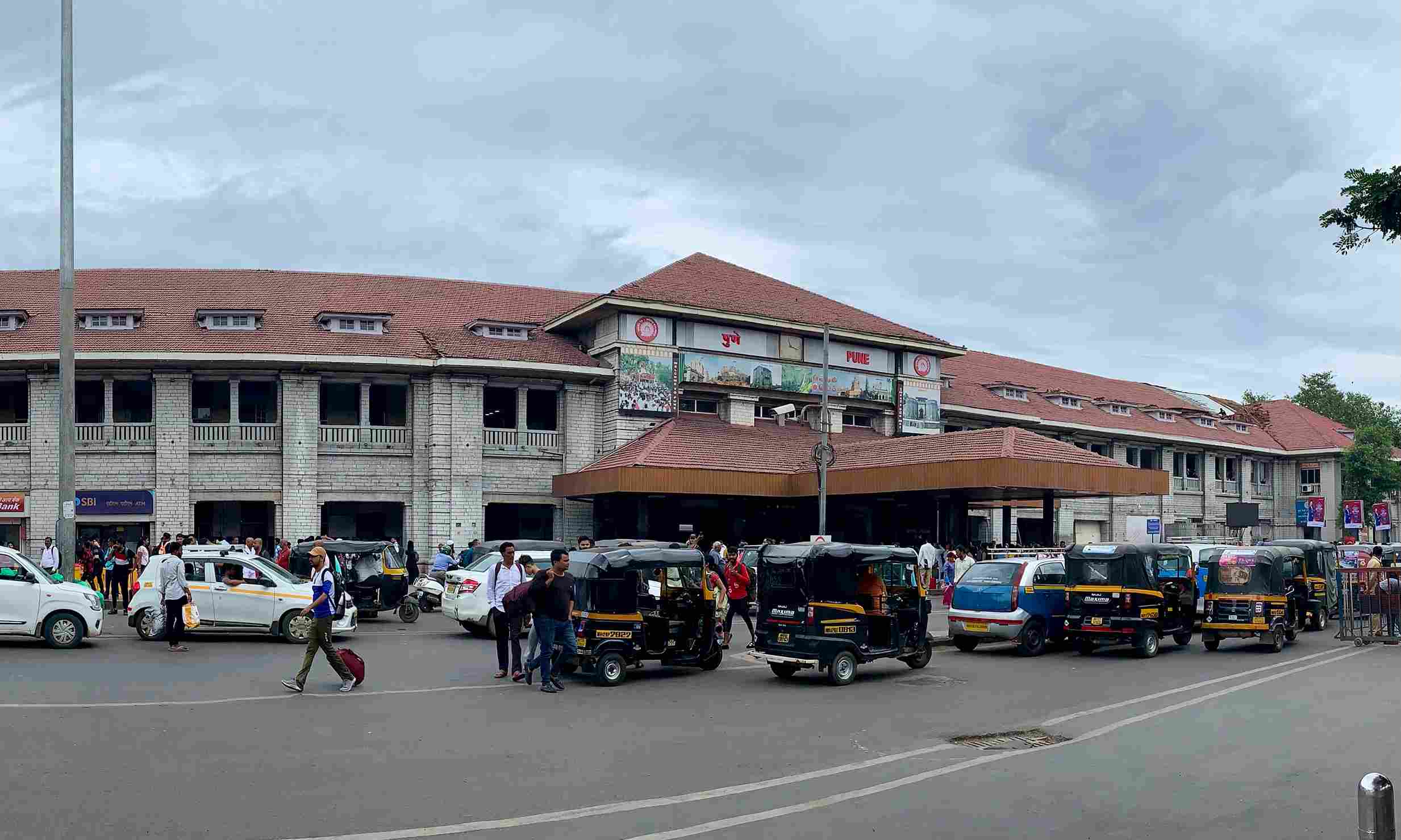 Way to Reach Pune - Nearest Railway Station to Pune